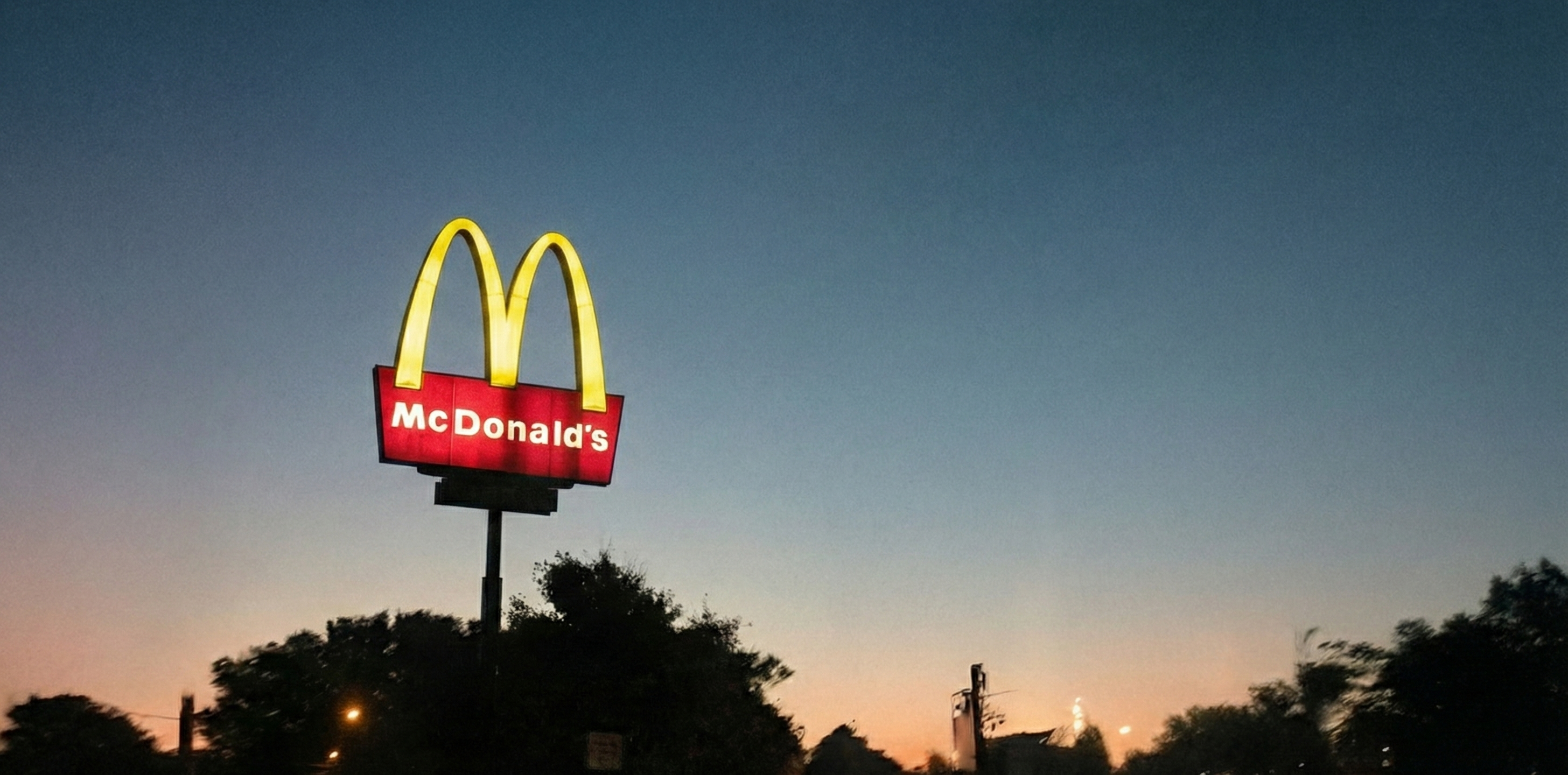 AI on the menu at McDonald’s – for smarter schedules that strengthens ...